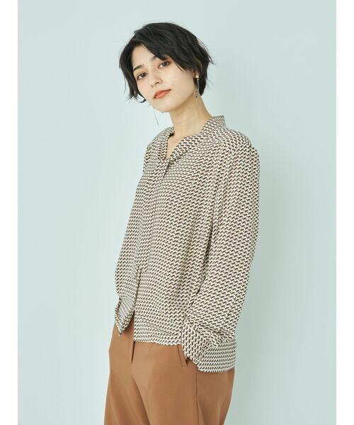 YECCA VECCA（イェッカヴェッカ）の「ジオメ柄ボウタイブラウス（シャツ/ブラウス）」 - WEAR
