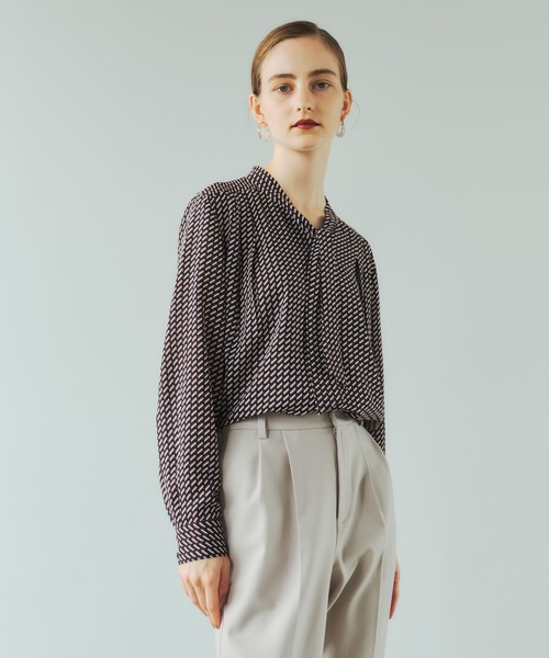 YECCA VECCA（イェッカヴェッカ）の「ジオメ柄ボウタイブラウス（シャツ/ブラウス）」 - WEAR