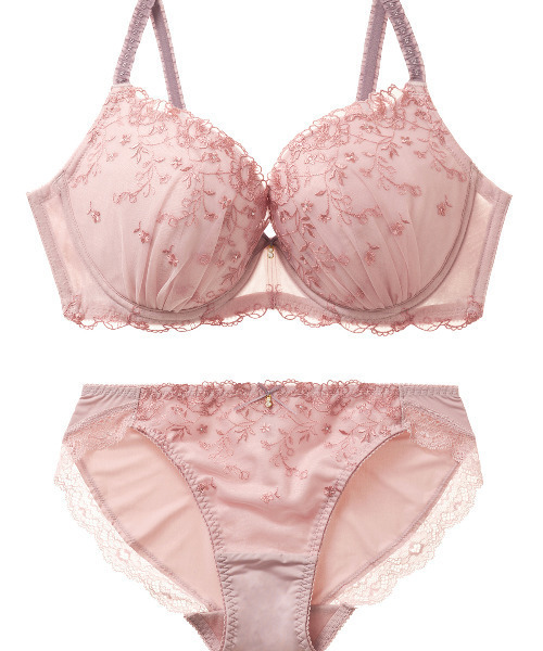 tutuanna（チュチュアンナ）の「[永遠のブラ]クラシカルエミリーブラ&ショーツセット(大きな胸を小さく見せるタイプ)(G・Hカップ)（ブラ&ショーツ）」 - WEAR