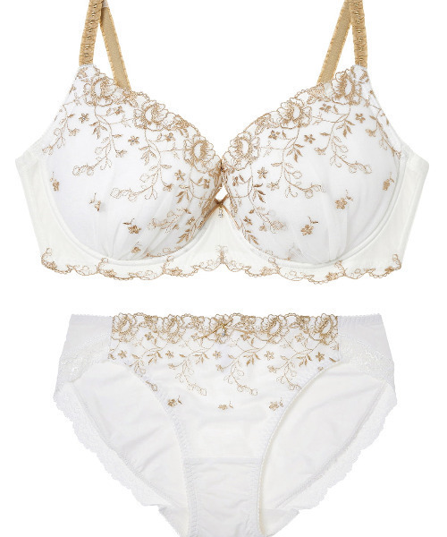 tutuanna（チュチュアンナ）の「[永遠のブラ]クラシカルエミリーブラ&ショーツセット(大きな胸を小さく見せるタイプ)(G・Hカップ)（ブラ&ショーツ）」 - WEAR