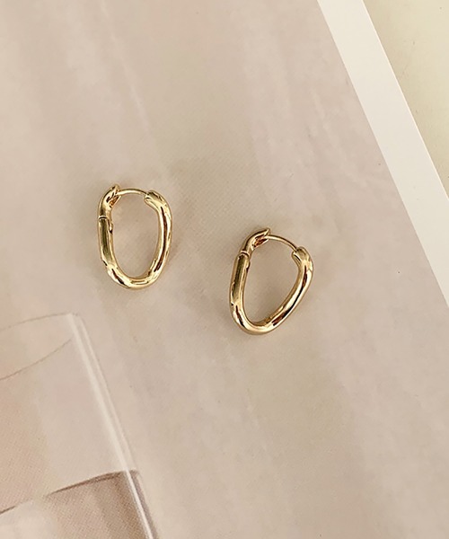 ABBEY MARKET（アビーマーケット）の「フープシルバーピアス ひねりデザイン 金属アレルギー対応 シルバー925 18KGP（ピアス（両耳用））」 - WEAR