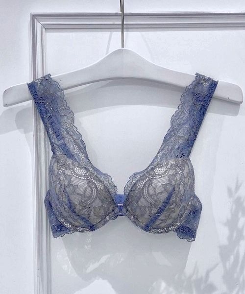 ANNEBRA（アンブラ）の「Parrots 2WAYバッククロスモールドカップブラジャー（ブラジャー）」 - WEAR