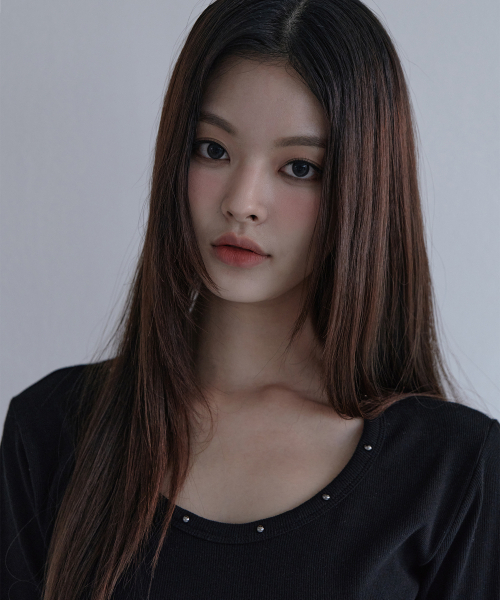 5OML（オーオーエムエル）の「ネックラインラウンドリベットロングスリーブブラック（Tシャツ/カットソー）」 - WEAR