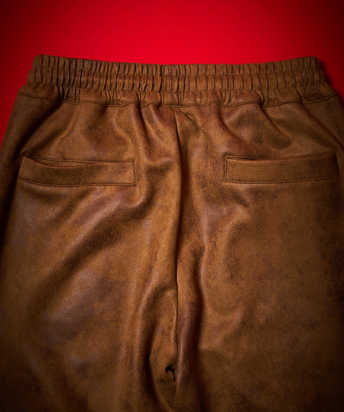 Liverpool FC / リバプール FC】Fake Leather Track Pants（スラックス