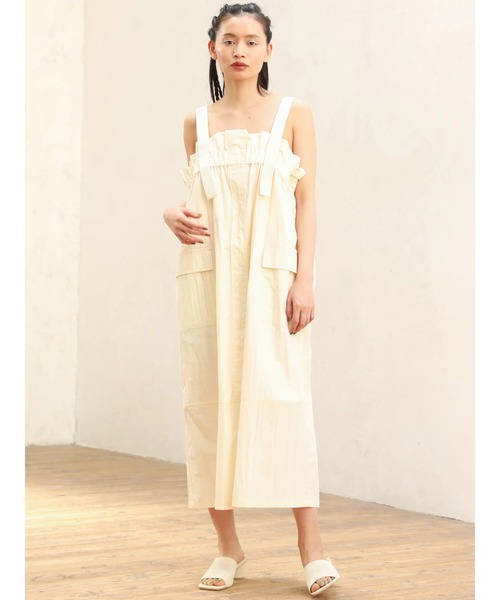 ESCAR（エスカー）の「 ESCAR ミリタリージャンパースカート（ワンピース）」 - WEAR