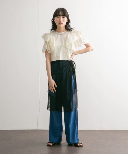 KBF（ケイビーエフ）の「マルチWAYクロップドフリルブラウス（シャツ/ブラウス）」 - WEAR