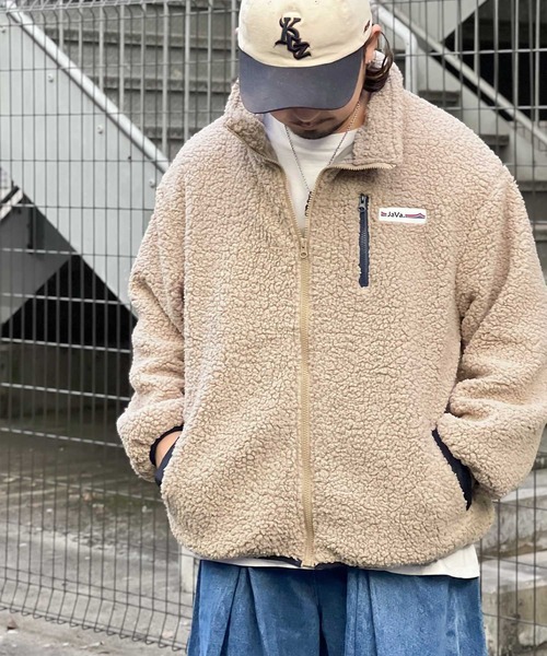 classicalelf（クラシカルエルフ）の「《JaVa ジャバコラボ》レトロ×スポーツMIX。JaVaワッペン付き配色ボアブルゾン（ブルゾン）」 - WEAR