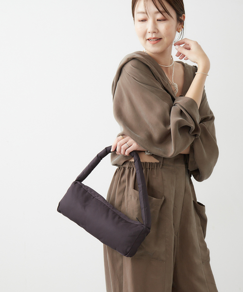 plage（プラージュ）の「【KOKYO/コキョウ】RECTANGULO PUFF バッグ（ハンドバッグ）」 - WEAR