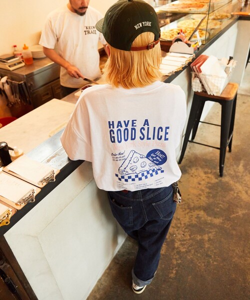 FREAK'S STORE（フリークスストア）の「限定展開 HAVE A GOOD SLICE×FREAK'S STORE/ハブアグッドスライス 別注 ビッグシルエット バックプリント クルー ...