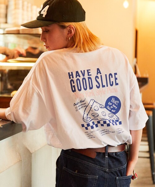 FREAK'S STORE（フリークスストア）の「限定展開 HAVE A GOOD SLICE×FREAK'S STORE/ハブアグッドスライス 別注 ビッグシルエット バックプリント クルー ...