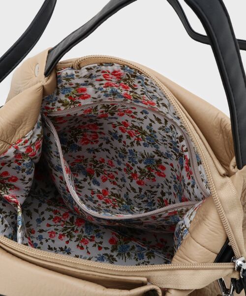 コインケース付き 裏地柄ソフトトート（トートバッグ）｜LAURA ASHLEY