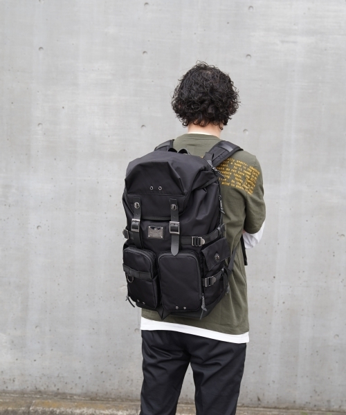 MAKAVELIC（マキャベリック）の「SIERRA DOUBLE BOTTLES BACKPACK（バックパック/リュック）」 - WEAR