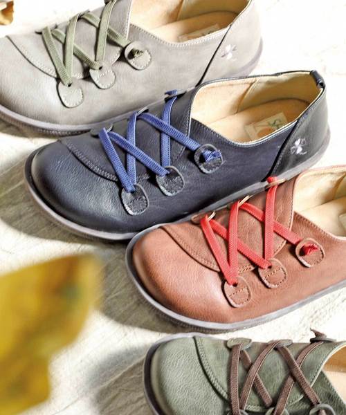 SHOEZOO（シューズー）の「【SHOEZOO】編み上げゴムベルト 切替シューズ（スニーカー）」 - WEAR