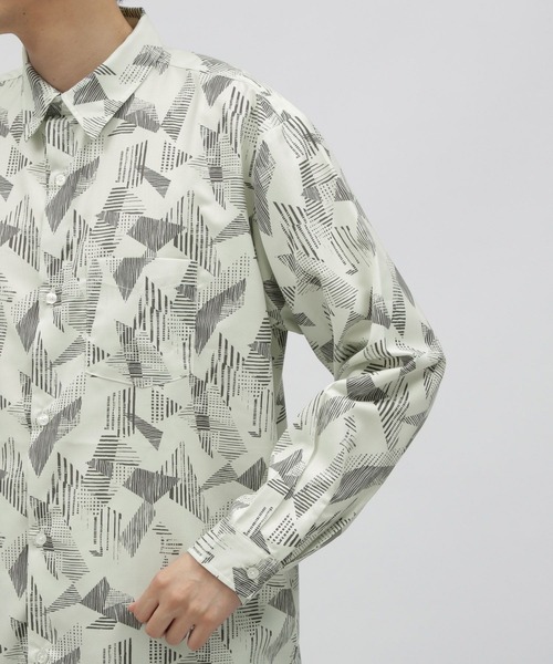 LAKOLE（ラコレ）の「SMOOTH TR柄シャツ / 966573（シャツ/ブラウス）」 - WEAR