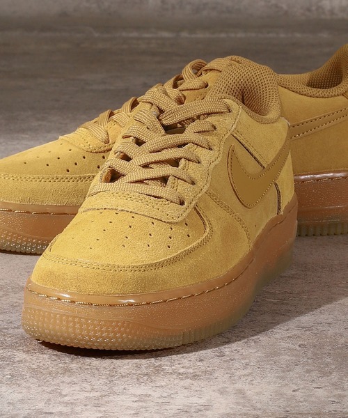 NIKE（ナイキ）の「NIKE AIR FORCE 1 LV8 3 GS BQ5485-700（スニーカー）」 - WEAR