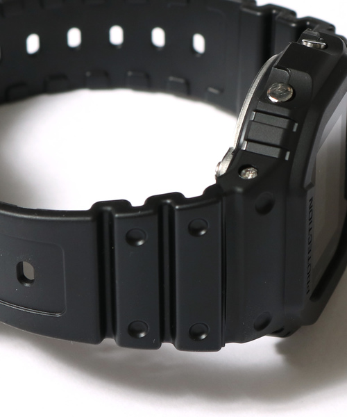 G-SHOCK（ジーショック）の「Solid Colors(ソリッドカラーズ) CASIO G-SHOCK / DW-5600BB-1CR ...