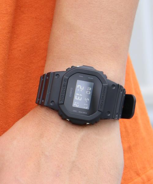 G-SHOCK（ジーショック）の「Solid Colors(ソリッドカラーズ) CASIO G-SHOCK / DW-5600BB-1CR ...
