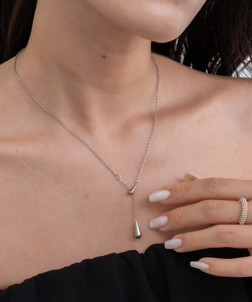 ebine（エビネ）の「金属アレルギー対応 サージカルステンレス Drop Tie Necklace/ネックレス（ネックレス）」 - WEAR