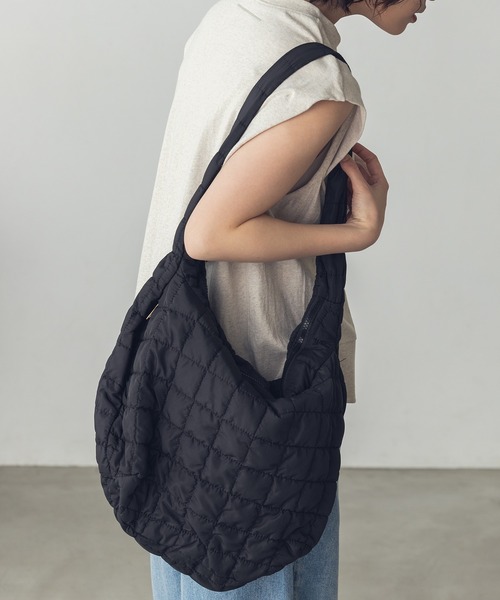 hunch（ハンチ）の「2WAY キルティングビックショルダーバッグ【hunch select】（ショルダーバッグ）」 - WEAR