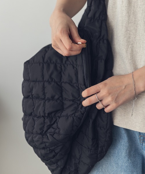 hunch（ハンチ）の「2WAY キルティングビックショルダーバッグ【hunch select】（ショルダーバッグ）」 - WEAR