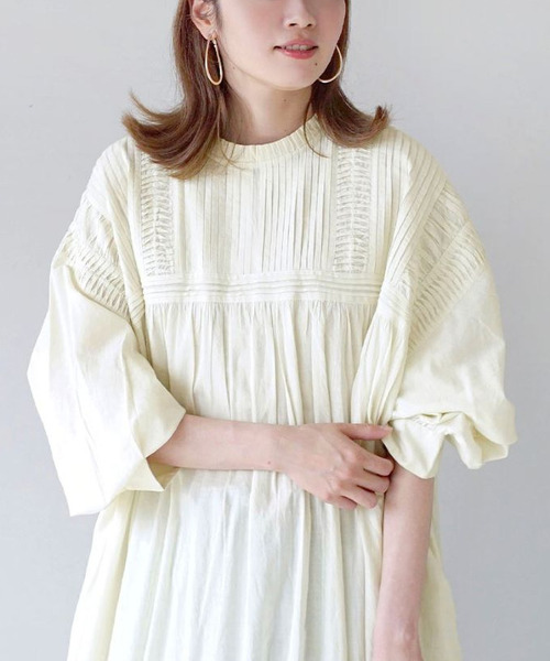 e-zakkamania stores（イーザッカマニアストアーズ）の「60'sキャンブリック ピンタックワンピース（ワンピース）」 - WEAR