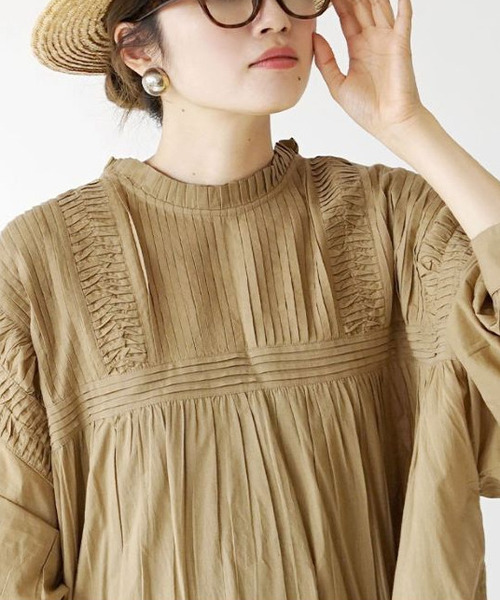 e-zakkamania stores（イーザッカマニアストアーズ）の「60'sキャンブリック ピンタックワンピース（ワンピース）」 - WEAR