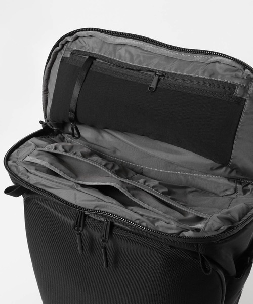 Aer（エアー）の「Aer CAPSULE PACK MAX（バックパック/リュック）」 - WEAR