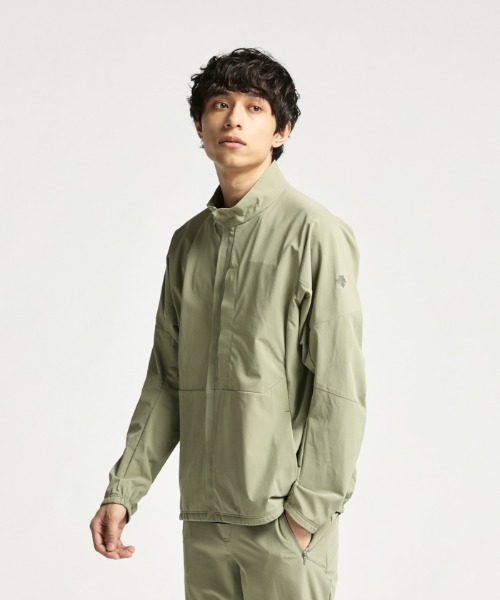 DESCENTE（デサント）の「【デサントアスレチック】ZERO STYLE PTゼロジャケット / PT ZERO JACKET スタンド ...