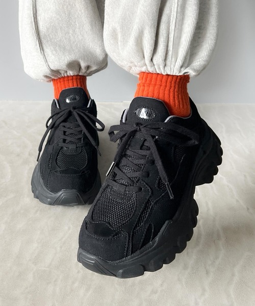 Java（ジャバ）の「《Javaジャバコラボ》レトロ配色で大人な足元を演出。CLASSIC RUN LITE（スニーカー）」 - WEAR