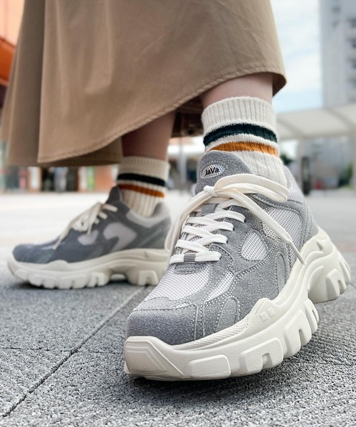 Java（ジャバ）の「《Javaジャバコラボ》レトロ配色で大人な足元を演出。CLASSIC RUN LITE（スニーカー）」 - WEAR
