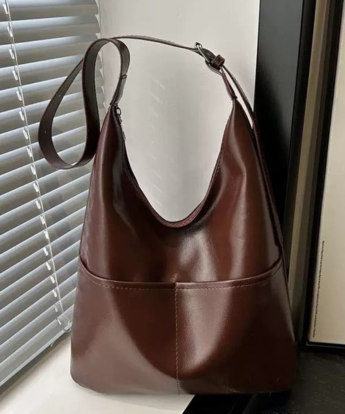 shopnikoniko（ショップニコニコ）の「ダブルポケット PUレザー ワンハンドルバッグ（ショルダーバッグ）」 - WEAR