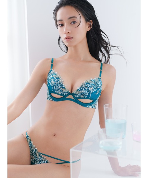 Ravijour（ラヴィジュール）の「レーシーフェザー グラマーアップ ブラ（ブラジャー）」 - WEAR