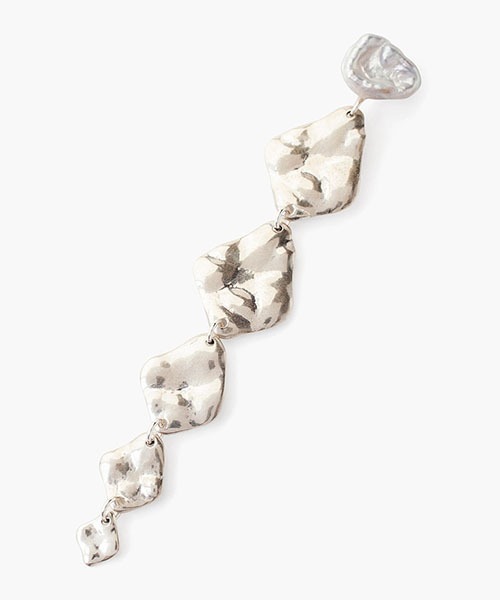 CHAN LUU（チャンルー）の「パールミックスティアードピアス ES-5245（ピアス（両耳用））」 - WEAR