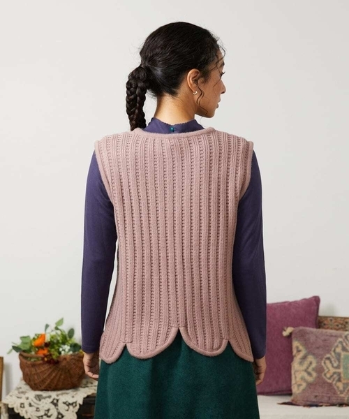 Escalera 刺繍ニットベスト（ニット/セーター）｜Jocomomola