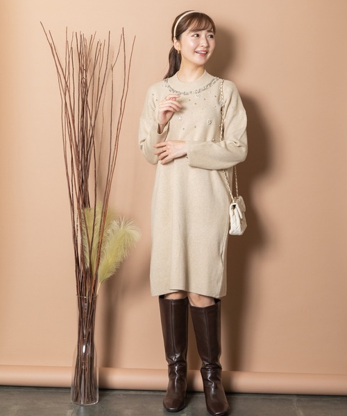 MHBG TOKYO（エムエイチビージートーキョー）の「ビジューモチーフ ニットワンピース（ワンピース）」 - WEAR