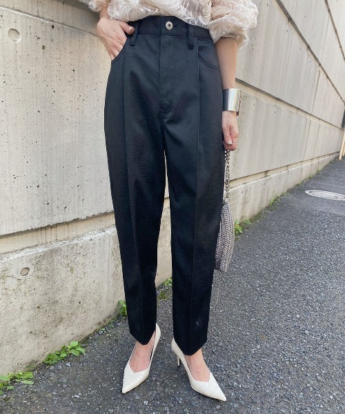 AMERI（アメリ）の「UNDRESSED DENIM DETAIL FAKE LEATHER PANTS（その他パンツ）」 - WEAR
