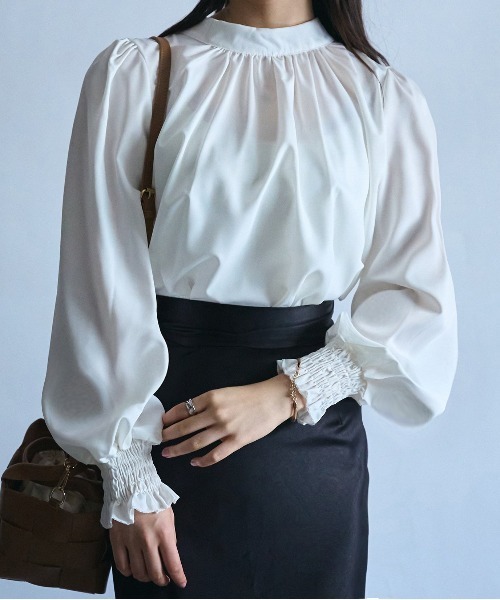 SETUP7（セットアップセブン）の「【SETUP7】スタンドカラーギャザーカフスボリュームスリーブブラウス オフィスカジュアル 長袖 SCCH205（シャツ/ブラウス）」 - WEAR