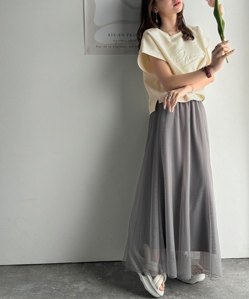 Java（ジャバ）の「《JaVaジャバコラボ》上品な大人の抜け感。フロントPAEANエンボス加工半袖Tシャツ（ロゴ）（Tシャツ/カットソー）」 - WEAR