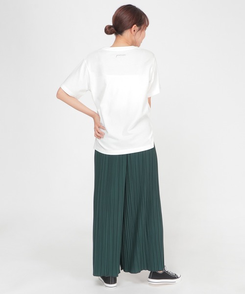 ikka（イッカ）の「ロゴプリントT（Tシャツ/カットソー）」 - WEAR