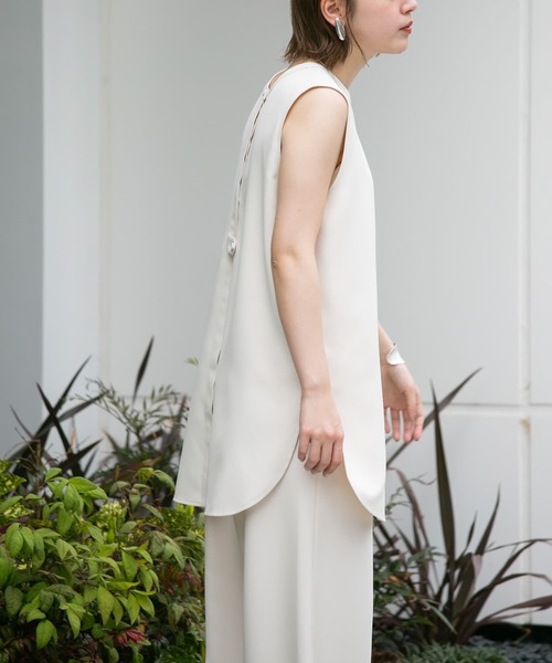 KBF（ケイビーエフ）の「『WEB/一部店舗限定』2WAYスリットセットアップ（セットアップ）」 - WEAR