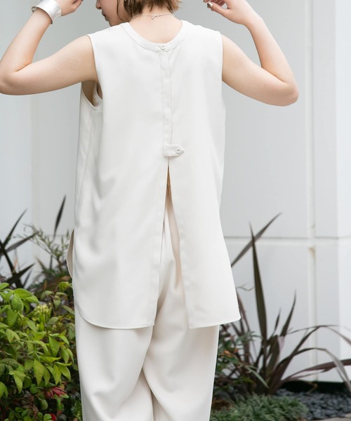 KBF（ケイビーエフ）の「『WEB/一部店舗限定』2WAYスリットセットアップ（セットアップ）」 - WEAR