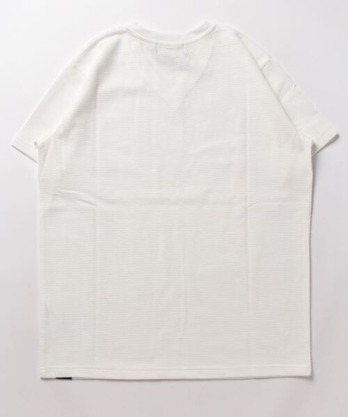 AZUL by moussy（アズールバイマウジー）の「POPCORN JACQUARD V/N TEE/ポップコーンジャガードVネックT ...