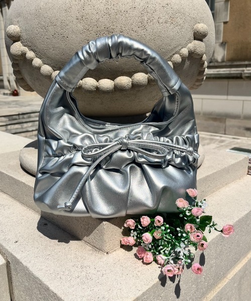 【セール】ホイップラインリボンバッグ（ハンドバッグ）｜MORE self LOVE（モアセルフラブ）のファッション通販 - ZOZOTOWN