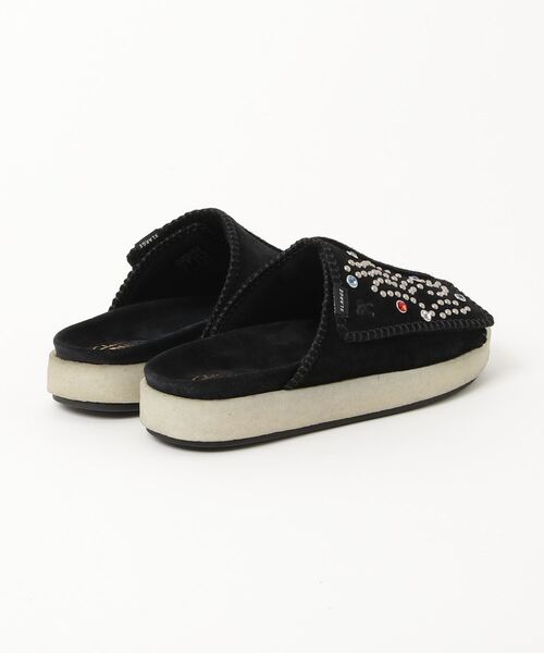 XLARGE（エクストララージ）の「XLARGE CUSTOM MADE Clarks Originals OVERLEIGH SLIDE ...