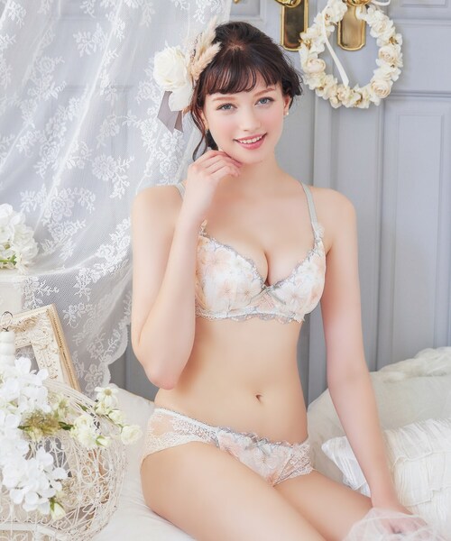 Risa Magli（リサマリ）の「サンドラ ブラジャー（ブラジャー）」 - WEAR