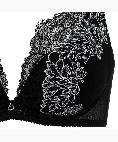 AMOSTYLE BY Triumph（アモスタイルバイトリンプ）の「チャーミングラマー スリムライン Deep V ブラジャー ノーブル ブロッサム【B,C,Dカップ】AMST1387 ...