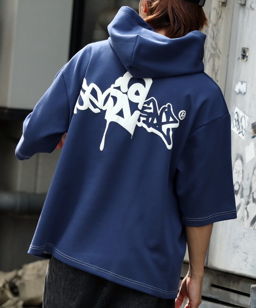 SEQUENZ（シークエンズ）の「【SEQUENZ/シークエンズ】C＆P LOGO H/S HOODED JERSEY / 半袖プルパーカー（パーカー）」 - WEAR