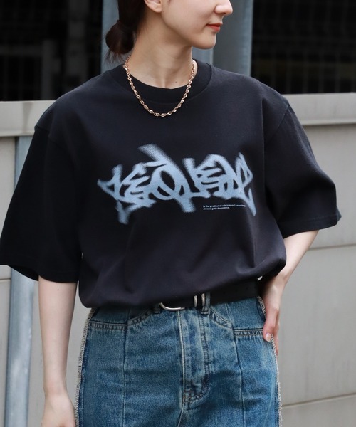 SEQUENZ（シークエンズ）の「【SEQUENZ/シークエンズ】別注 ヴィンテージライクフェード加工 半袖Tシャツ（Tシャツ/カットソー）」 - WEAR