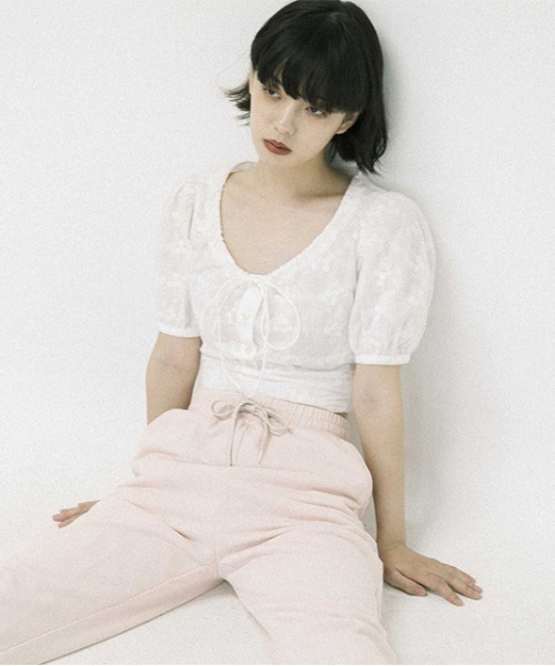 lissi Boutique（リージーブティック）の「【lissi Boutique】flower ribbon mini blouse ...
