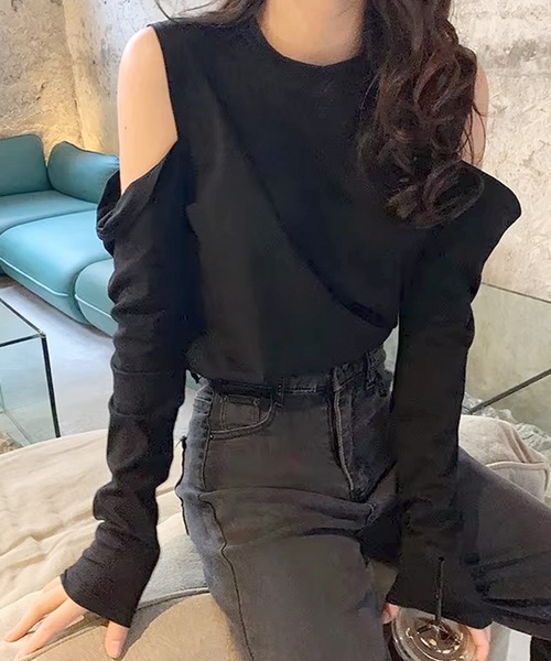 ALTROSE（アルトローズ）の「オープンショルダー トップス 肩出し 肌見せ（Tシャツ/カットソー）」 - WEAR